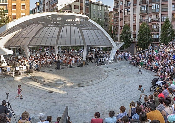 La plaza Josu Murueta de Erandio lucirá una nueva cara en primavera | El Correo